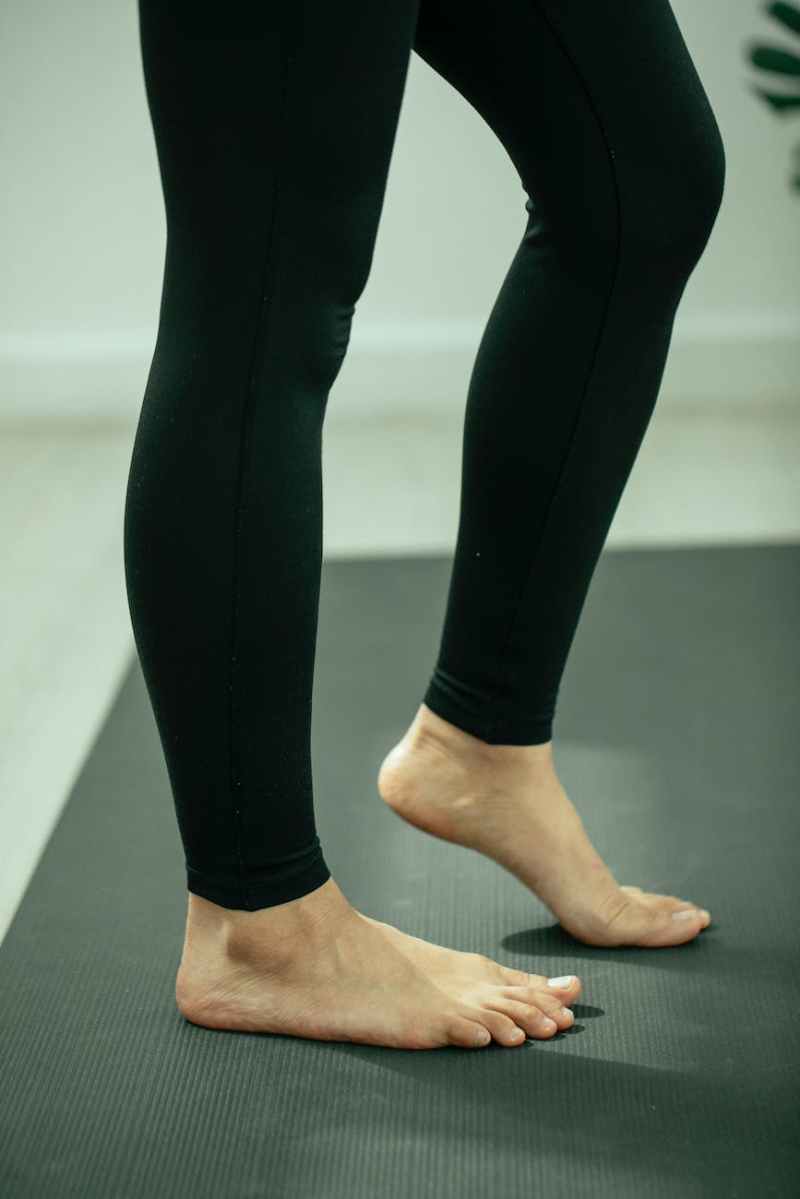 9 Physical Therapy Exercises For Turf Toe – Physio Insights